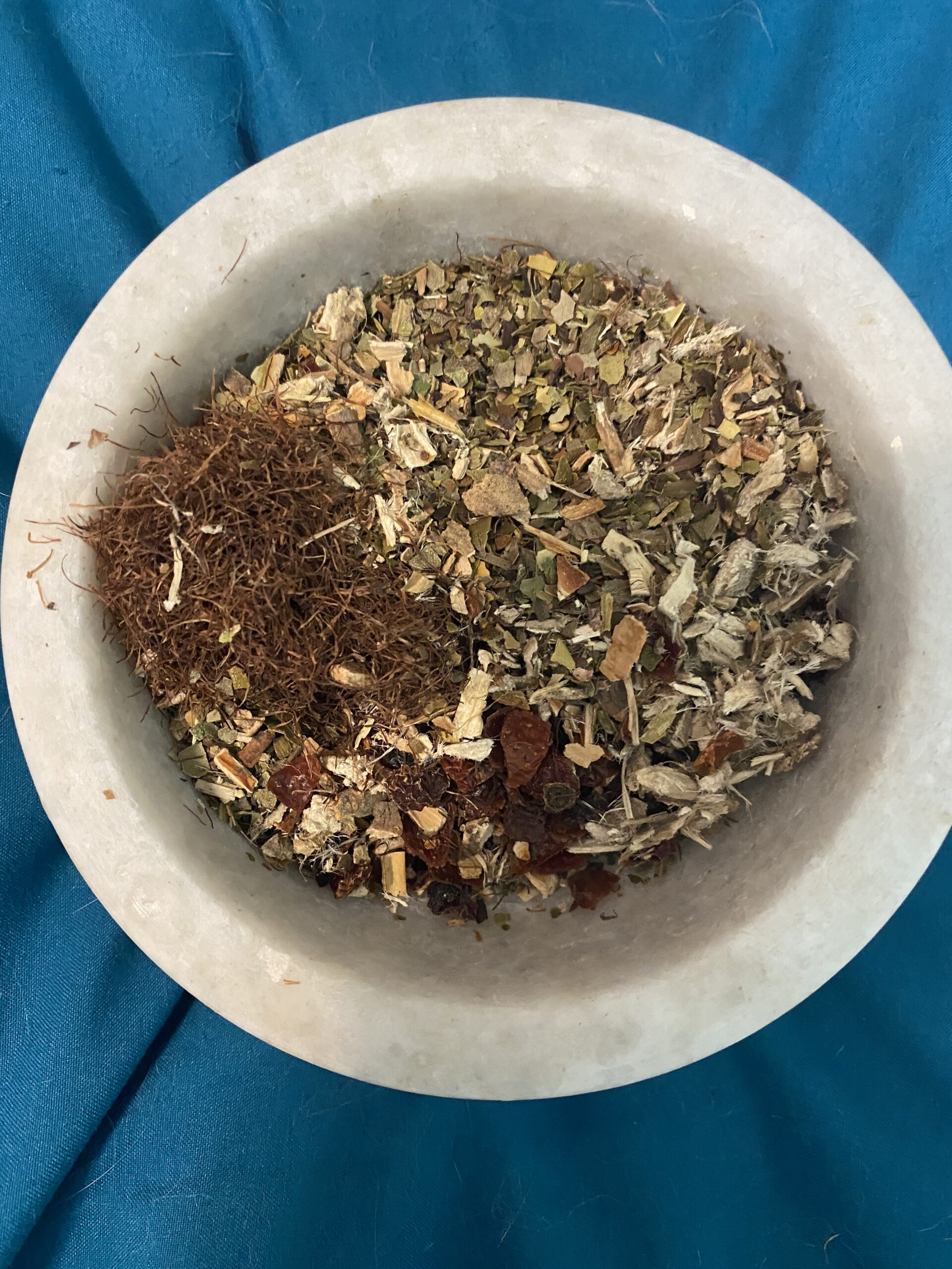 Ganesh "UTI" tea - The Violet Crow